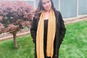 Free Scarf Crochet Pattern - Lemon Peel Stitch - Burgundy and Blush